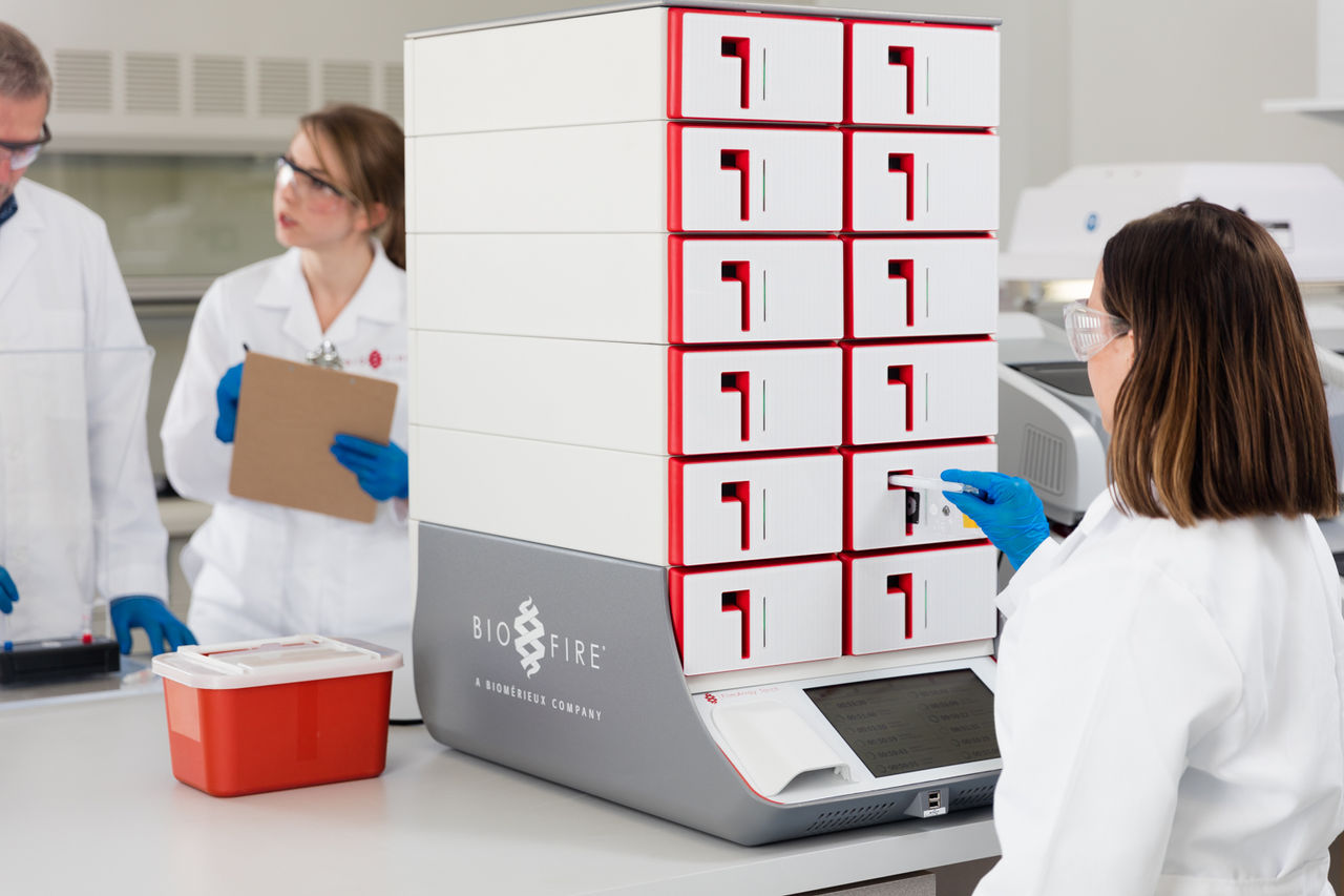 Lab Professionals Save Lives | bioMérieux